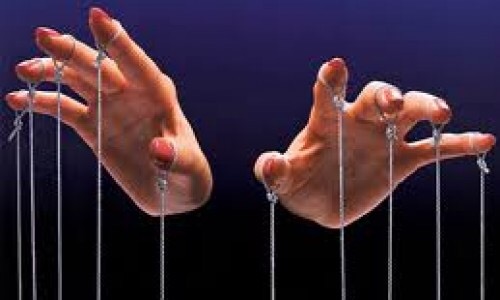 pulling the strings – The Book of Threes